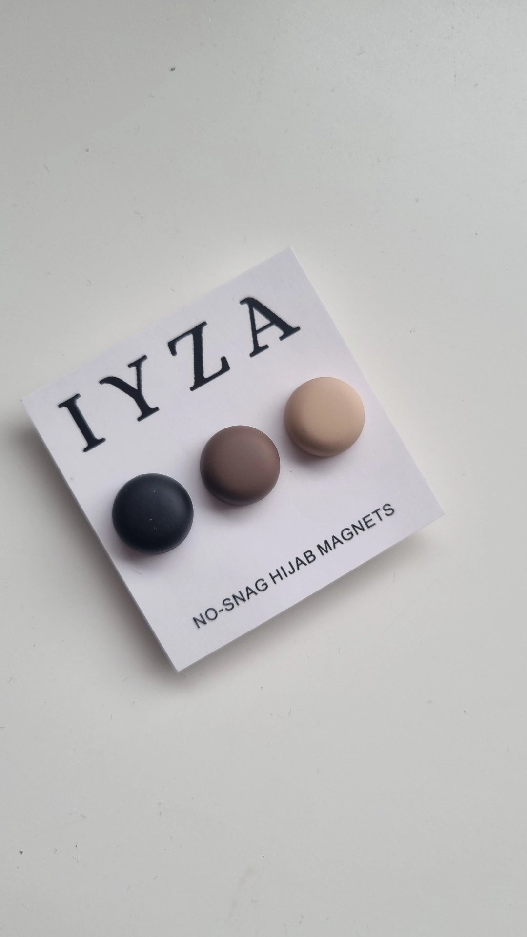 Iyza Official – IYZA